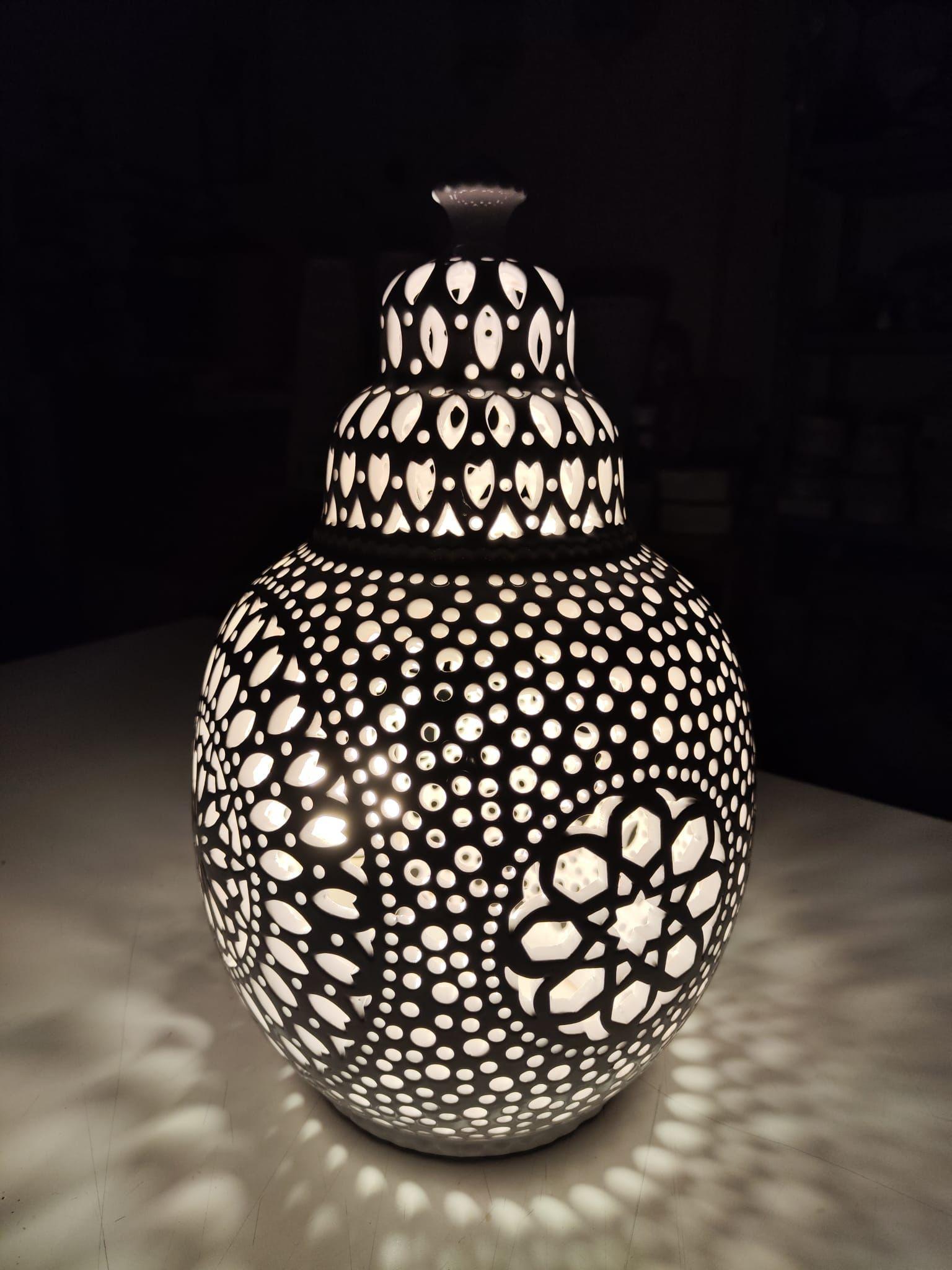 Lampada traforata smaltata