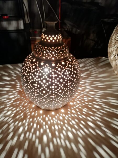Lampada traforata smaltata