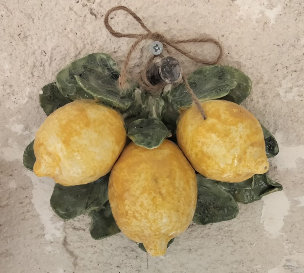 Limoni in ceramica composizione - Ceramiche di Grottaglie